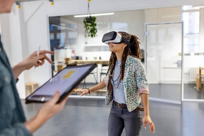 VR Cinematics: 10 Must-Have VR Movie Downloads for Your Collection ...